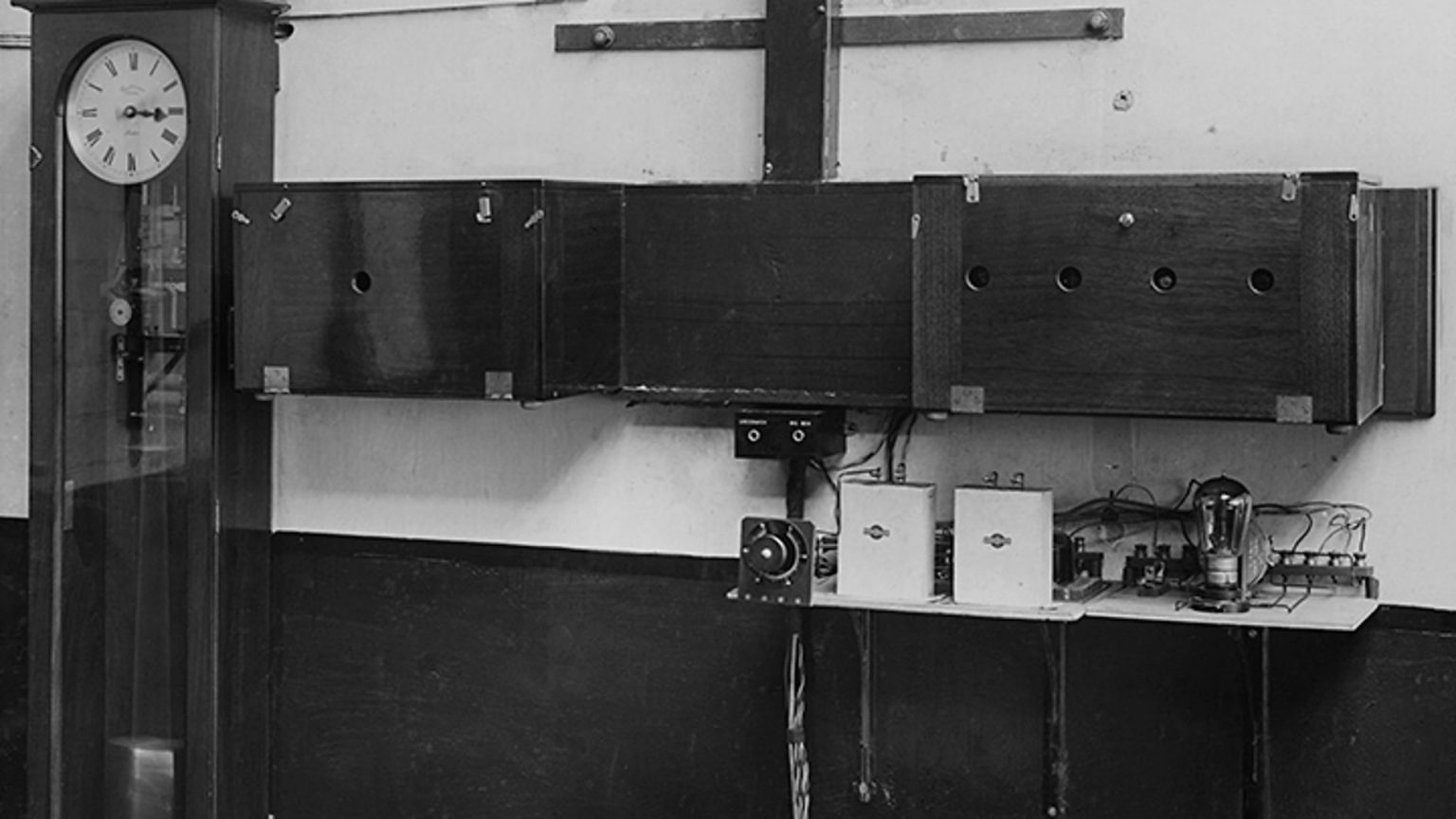 Building the Beeb: The Fascinating Story Behind the BBC's Formation